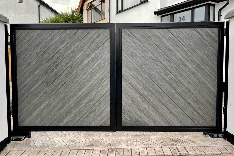 Composite Entrance Drive Gates